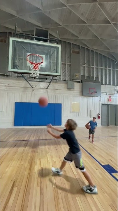 Shooting some hoops!!!! - YouTube