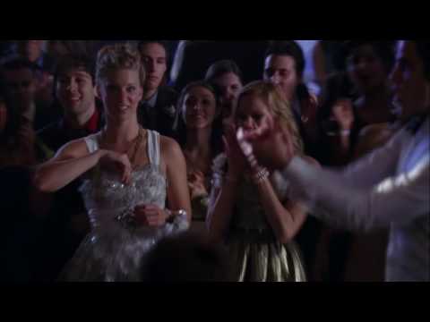 GLEE Full Performance of No Scrubs