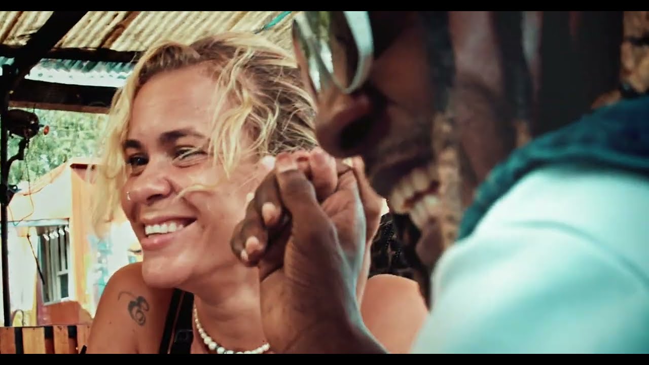 Buff Cross - Swagger Boy feat MillerTrap ( Video Oficial ) - YouTube