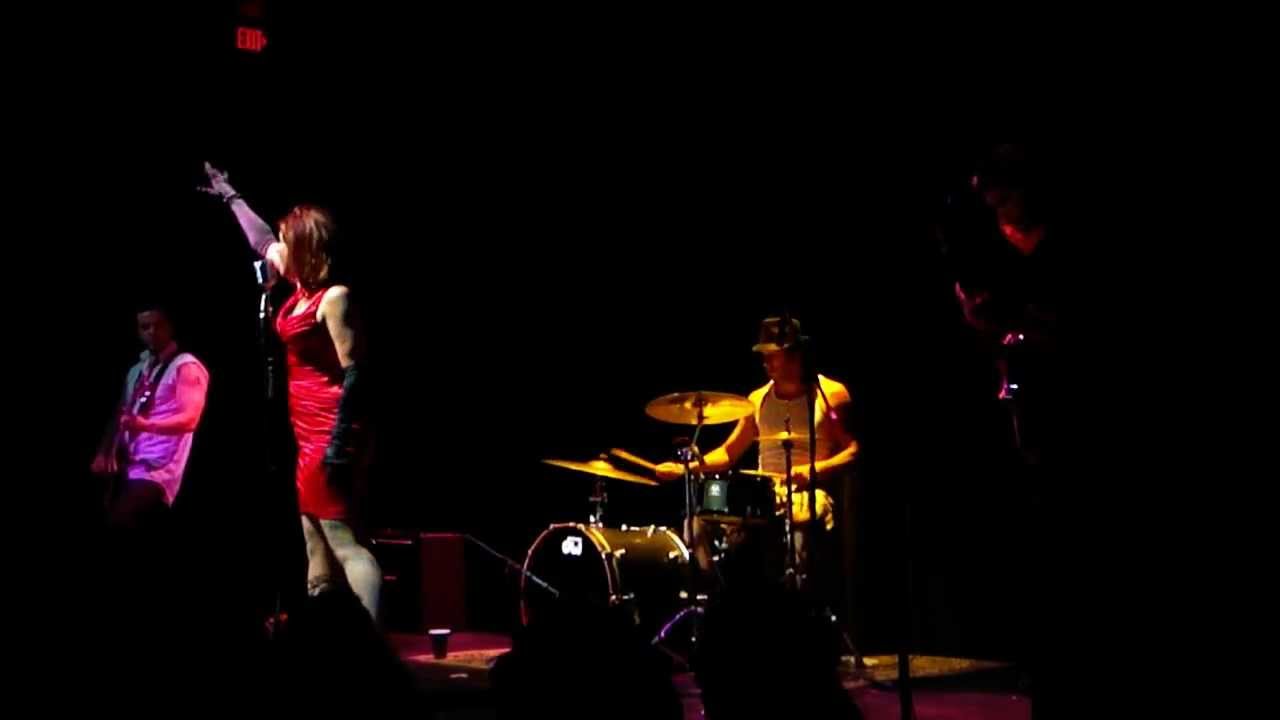 Autumn Barr performing "Fever". - YouTube