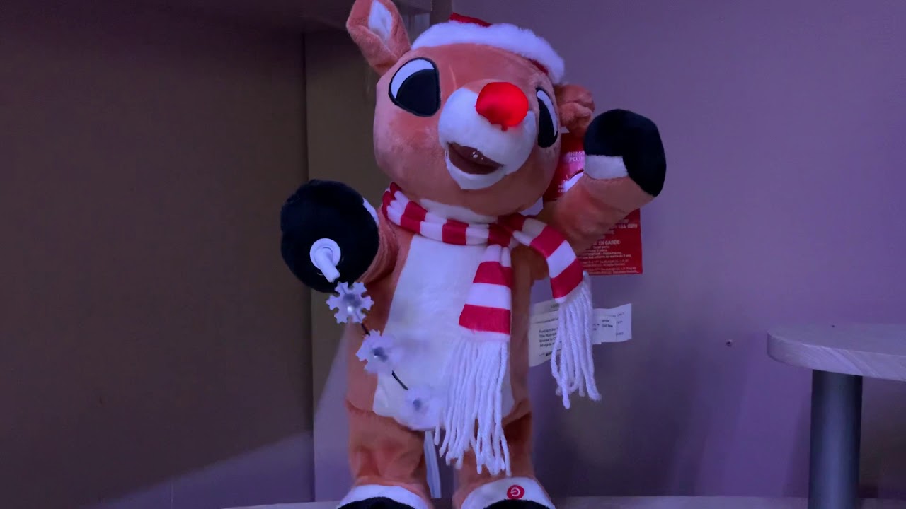 First video (I think) of a Gemmy 2020 Spinning Rudolph on low batteries ...