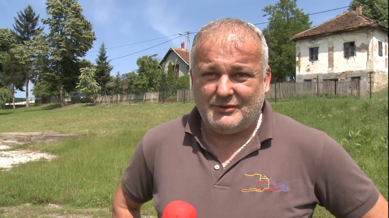 Topola selo Blaznava donacija sportske opreme HD (PRILOG TV RAČA) - YouTube