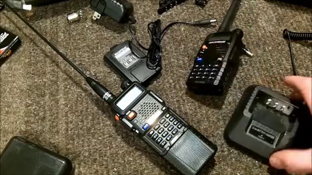 Baofeng Radio: 12V DC Charging Mod - YouTube