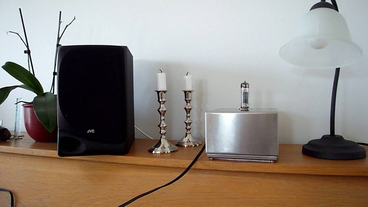 2 Watt UCL82 Single end tube amplifier - YouTube