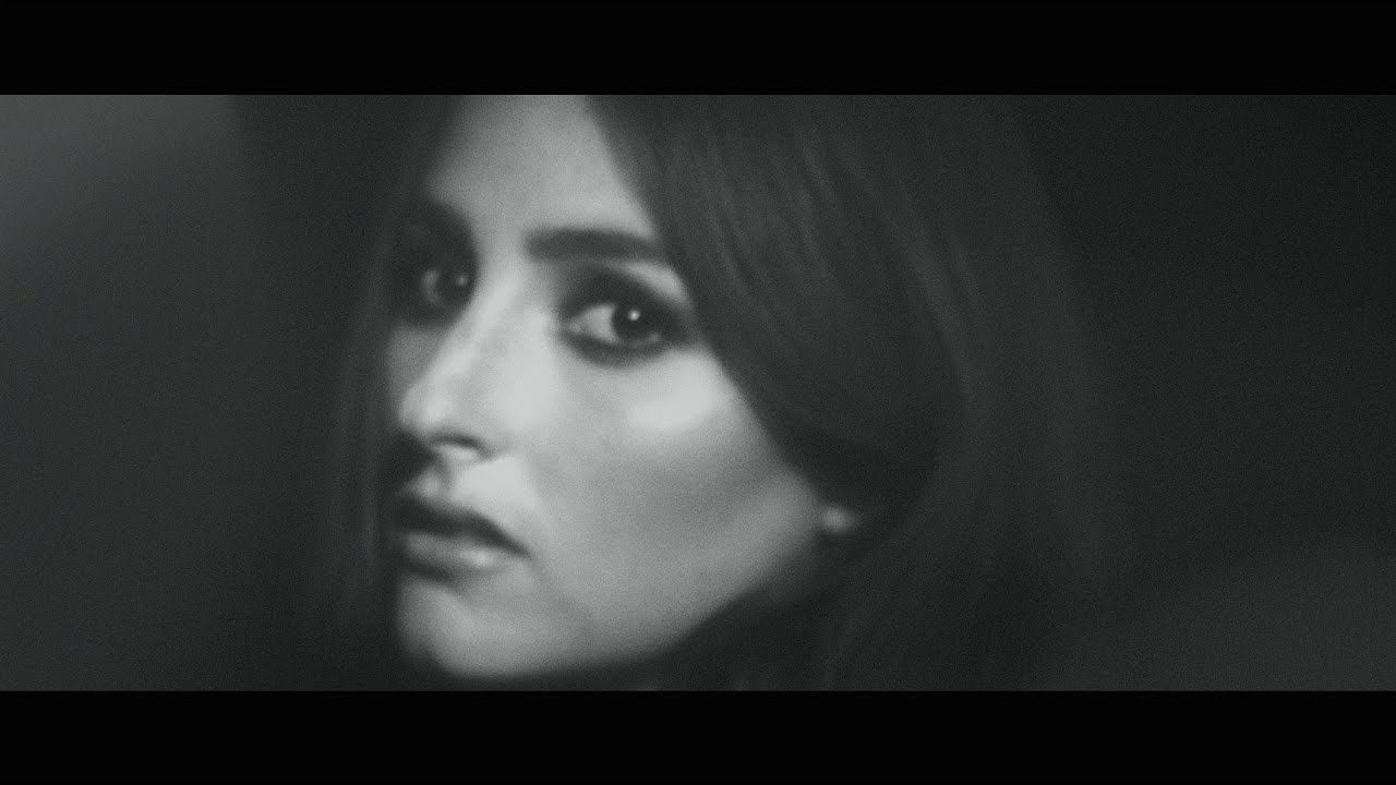 BANKS - YouTube Trailer - YouTube