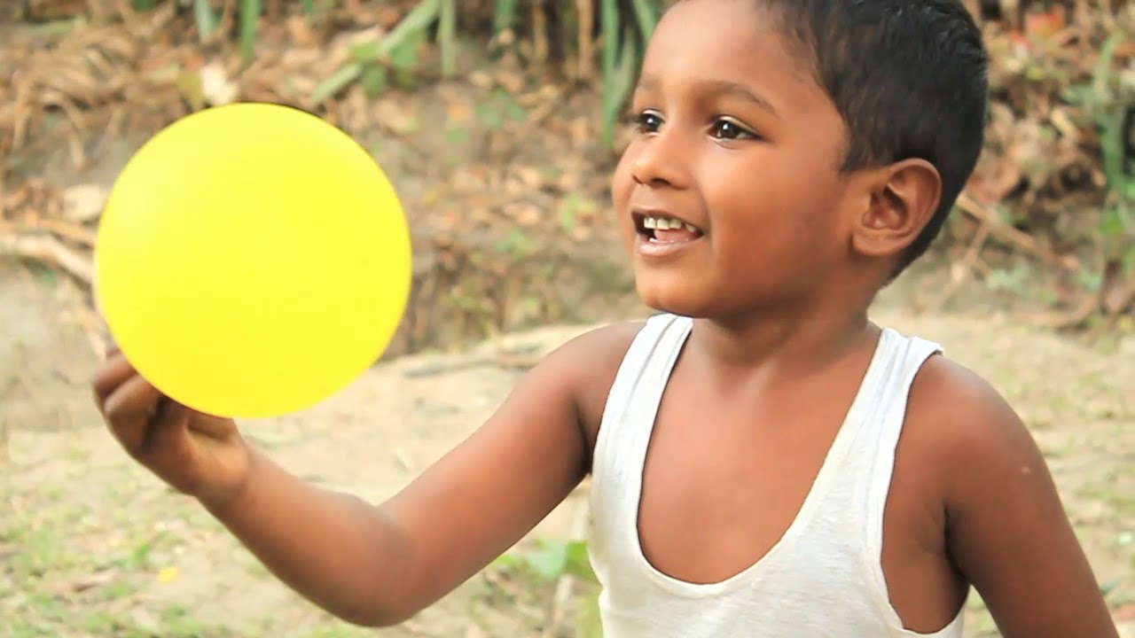 Sathi plays with Balloons ! Fun playtime with children ! Сollection of ...