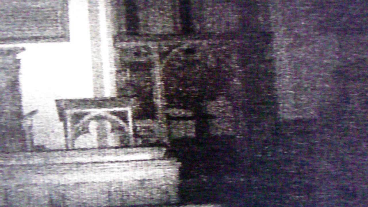 Possible EVP F... Horrible little man, at 11 secs in. - YouTube