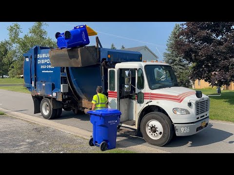 Fast Suburban Disposal Freightliner GS Products Recycler Garbage Truck ...