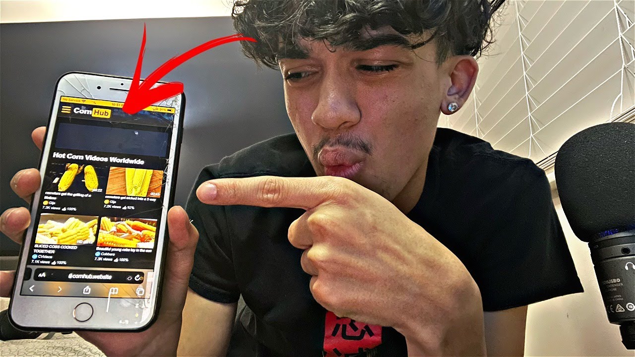 I GOT CAUGHT BEATING MY MEAT.... (STORYTIME) - YouTube