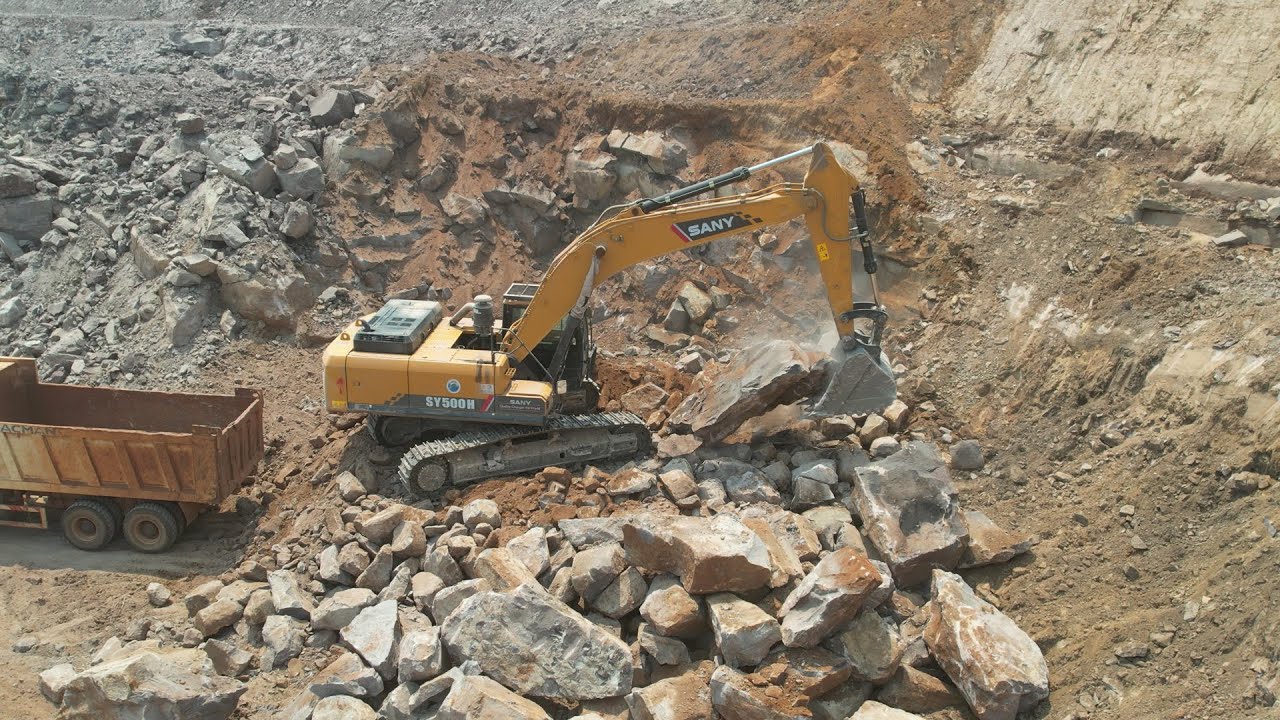 Exstremely Excavator Digging Moving Big Rock For Road Mountain ...