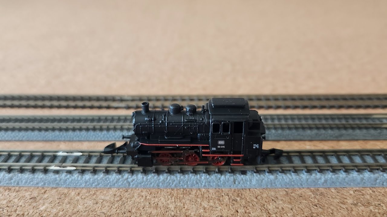 Marklin 81701 0-6-0 Steam Tank Locomotive Test Run at z.scale.hobo 03. ...