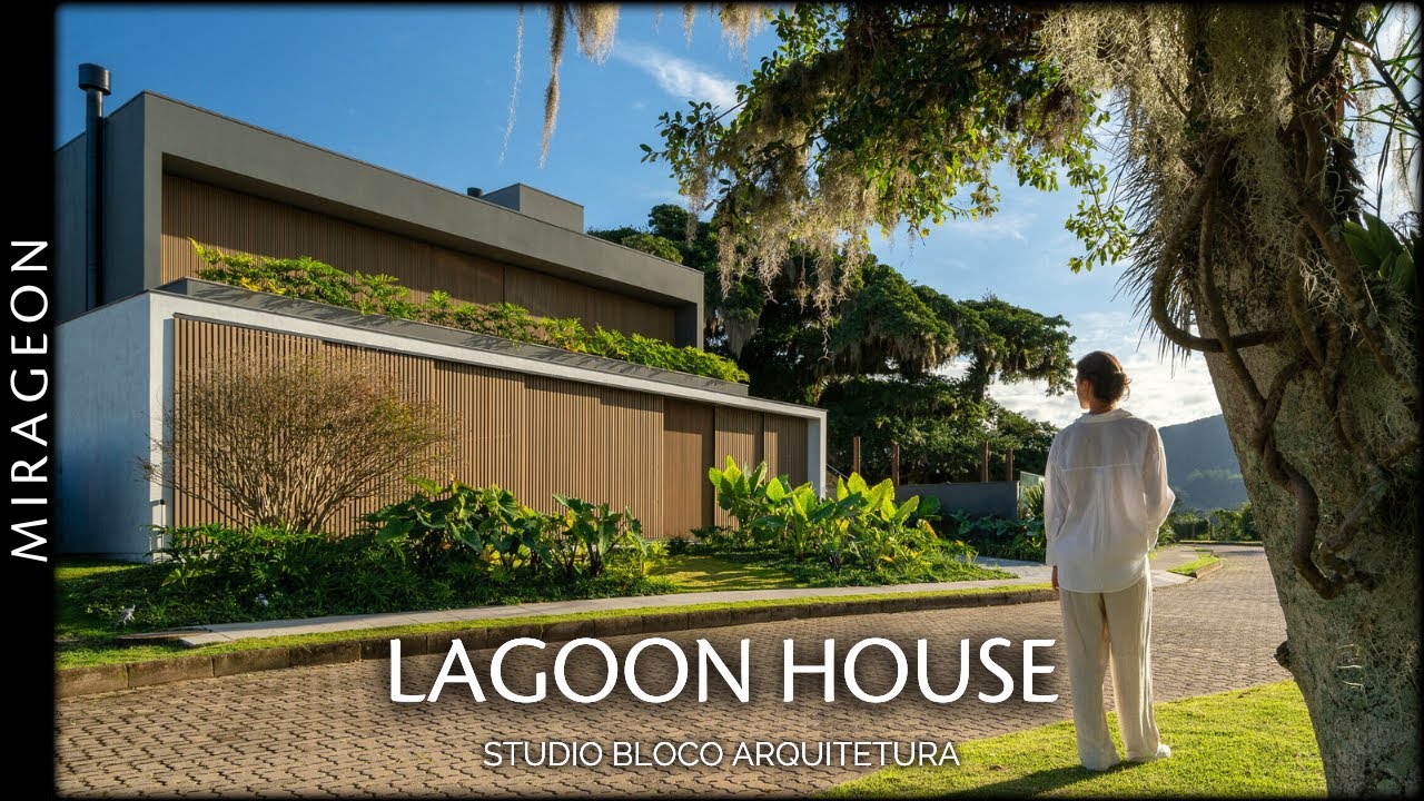 House with Front-Facing Social Area Featuring Views of the Lagoon ...