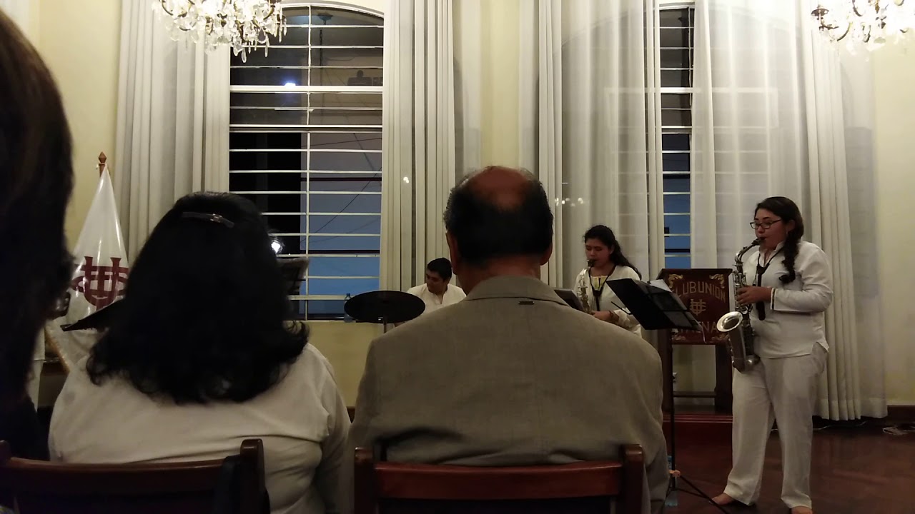 Perú campeón, Los 4 cholos del saxo - YouTube