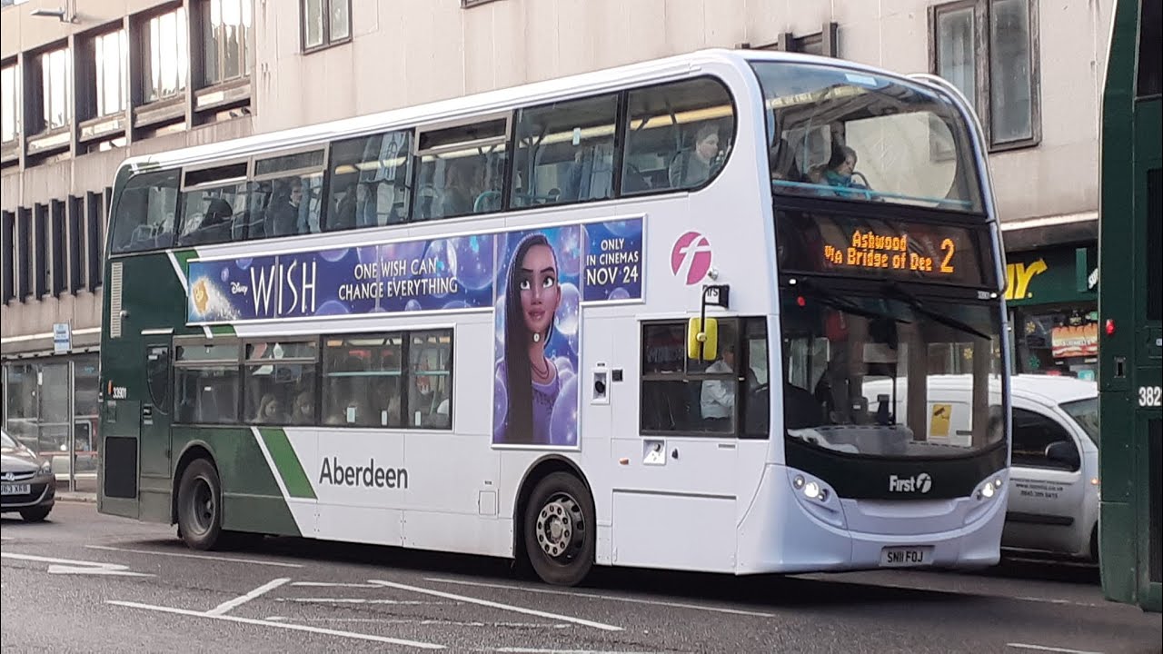 2: First Aberdeen ADL Enviro 400 Trident II 33901 (SN11 FOJ) - YouTube