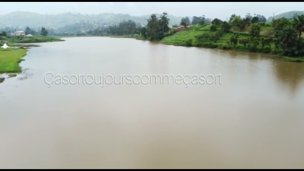 Lac Municipal de Dschang _ Magnifique vue aérienne (Aerial View) - YouTube
