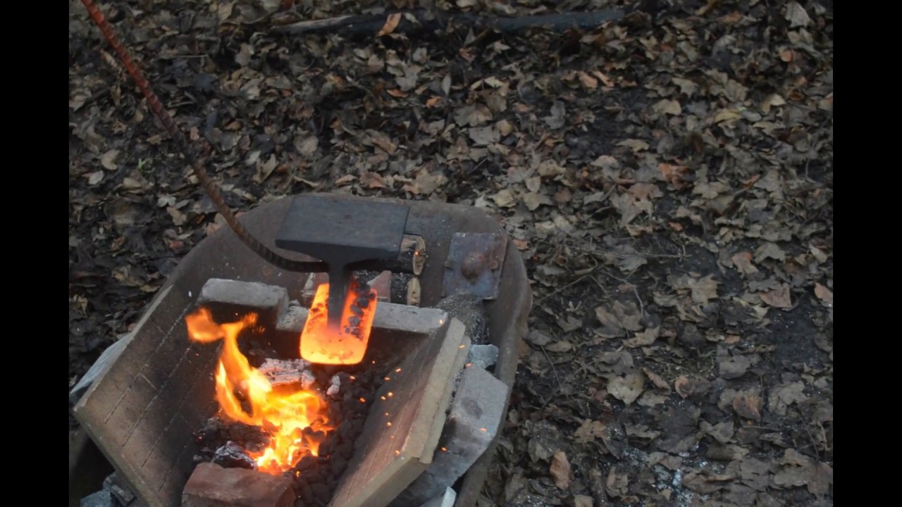 Trempe d'un morceau de rail pour en faire une petite enclume…Hardened ...