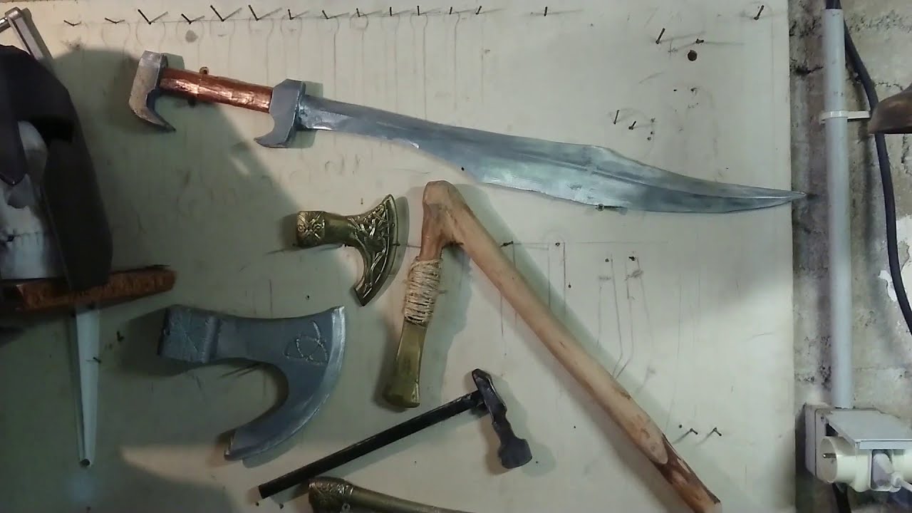 Sabre spartiate! épée de Sparte ..fonderie! - YouTube