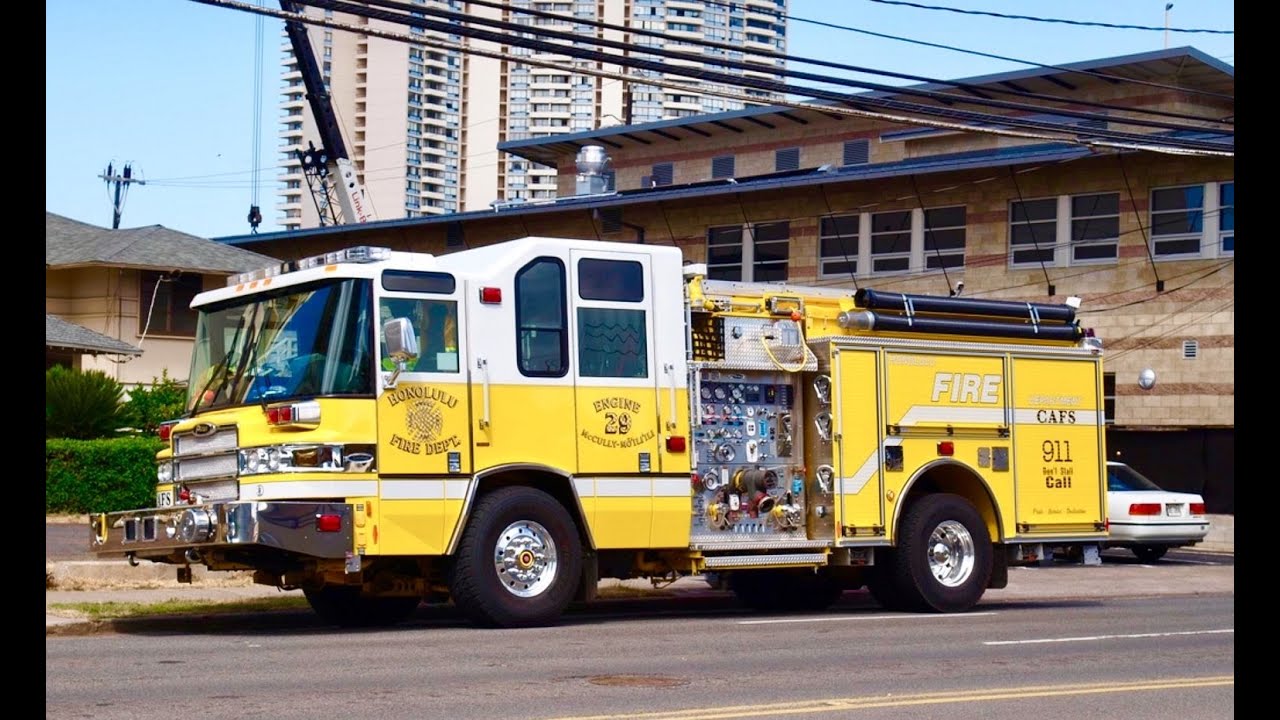 Honolulu fire department responding high risk fire - YouTube