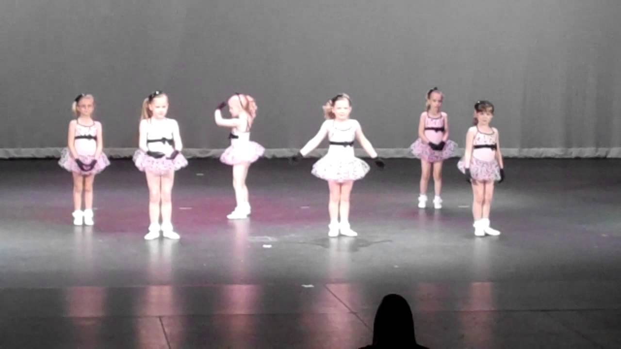 Emily ballet routine - YouTube