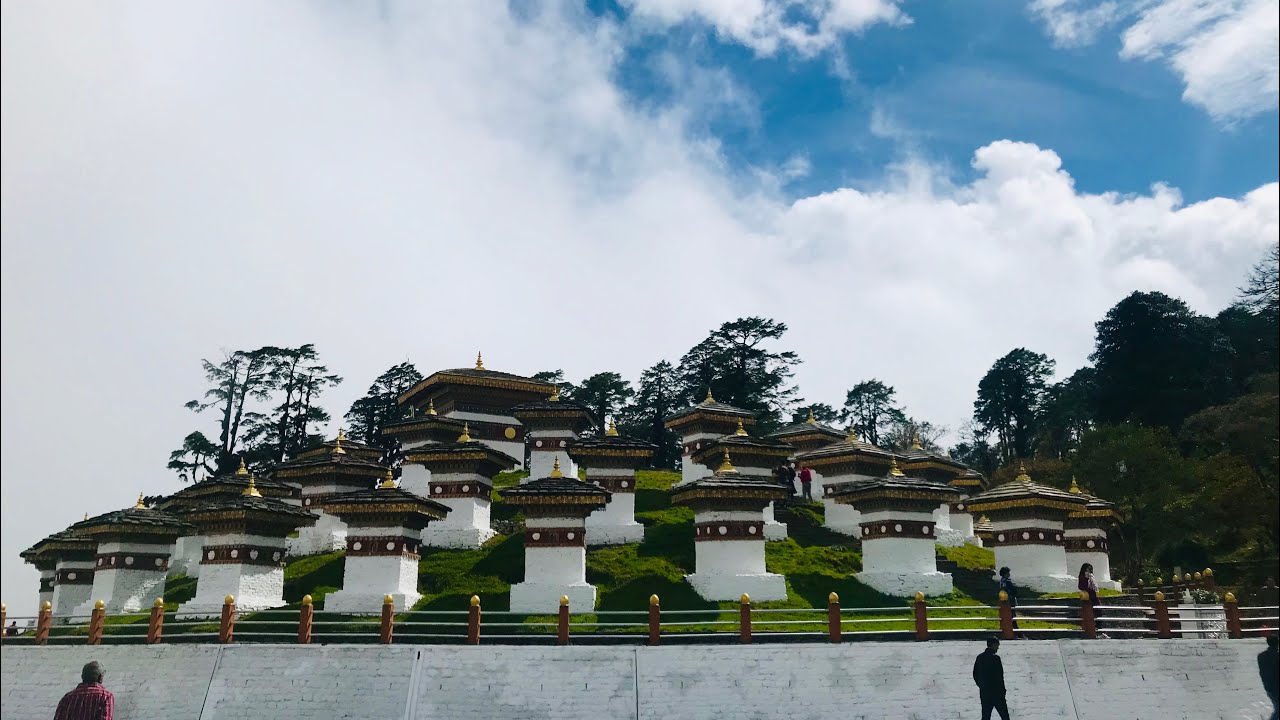 Dochala Pass, Bhutan at a glance - YouTube
