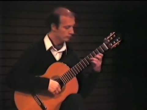 Nicholas Petrou - J.S. Bach - Prelude BWV 997 - YouTube