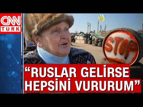 Ukrayna'da kadın, erkek, yaşlı, genç herkes siper hazırlığında... Rusya - Ukrayna savaşı...