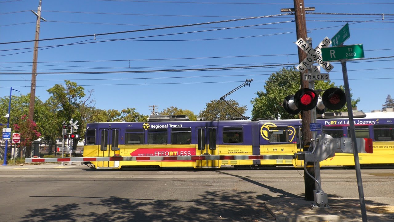 SACRT 129 - 24th St. Railroad Crossing (Sacramento, CA) - YouTube
