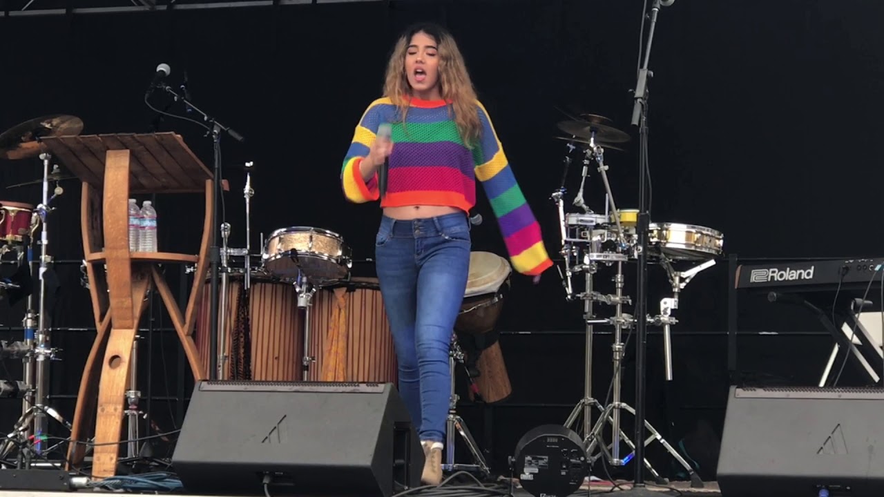 Tevis sings Alicia Keys "Superwoman" - YouTube