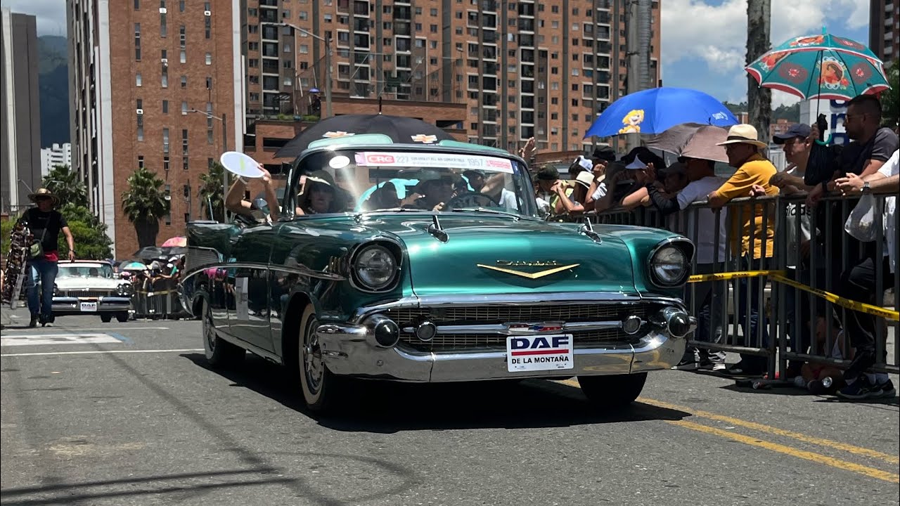 Classic and Antique Car Show Medellin Colombia - YouTube