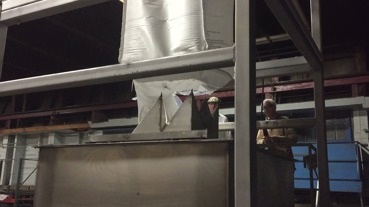 Spout Bottom Bulk Bag Piercing Equipment | FormPak, Inc. - YouTube