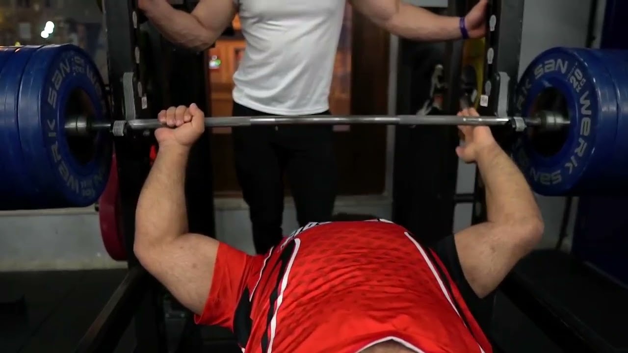 levan saginashvili benches 200kg - YouTube