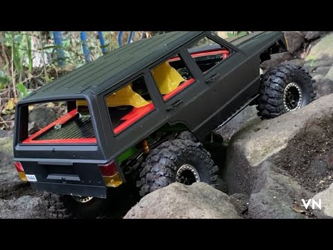 RC ROCK CRAWLERS 1/10 SCALE / JEEP CHEROKEE HARD BODY INJORA - YouTube