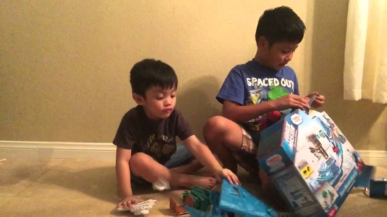 Thomas and friends trackmaster: Snowy mountain rescue set and snowy ...