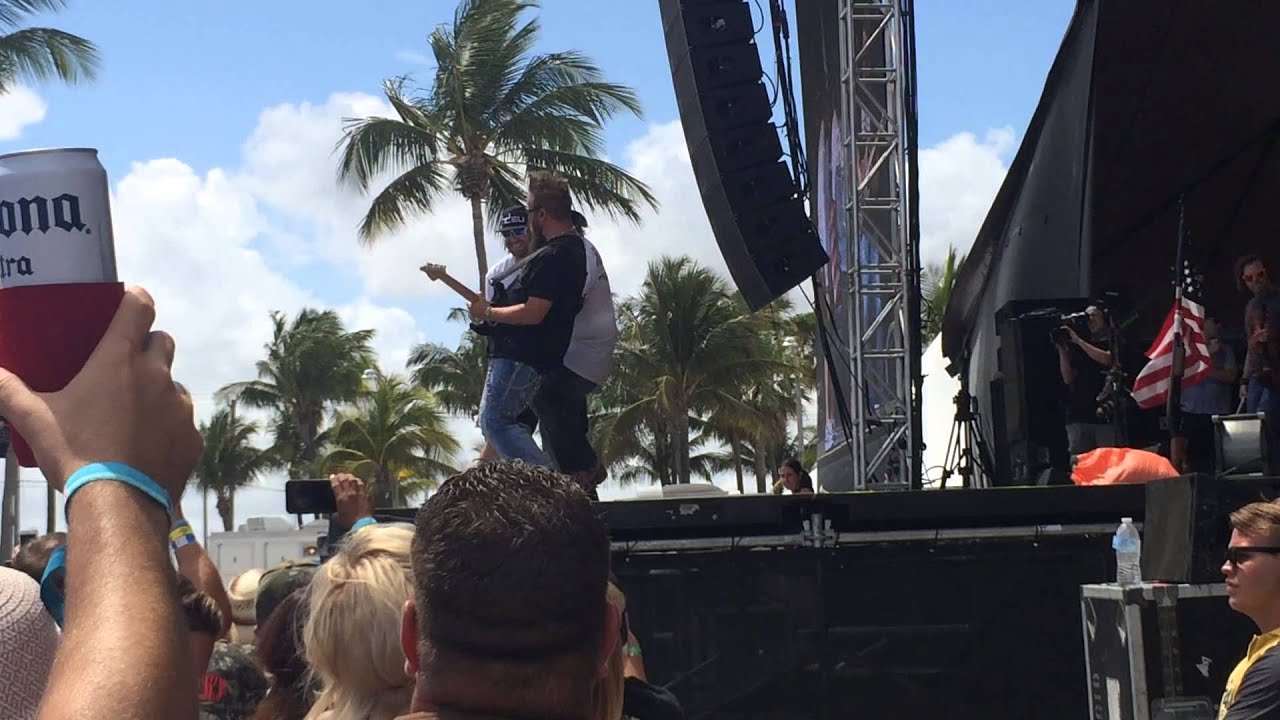 Chase Rice and Colt Ford Tortuga Festival 2015 - YouTube