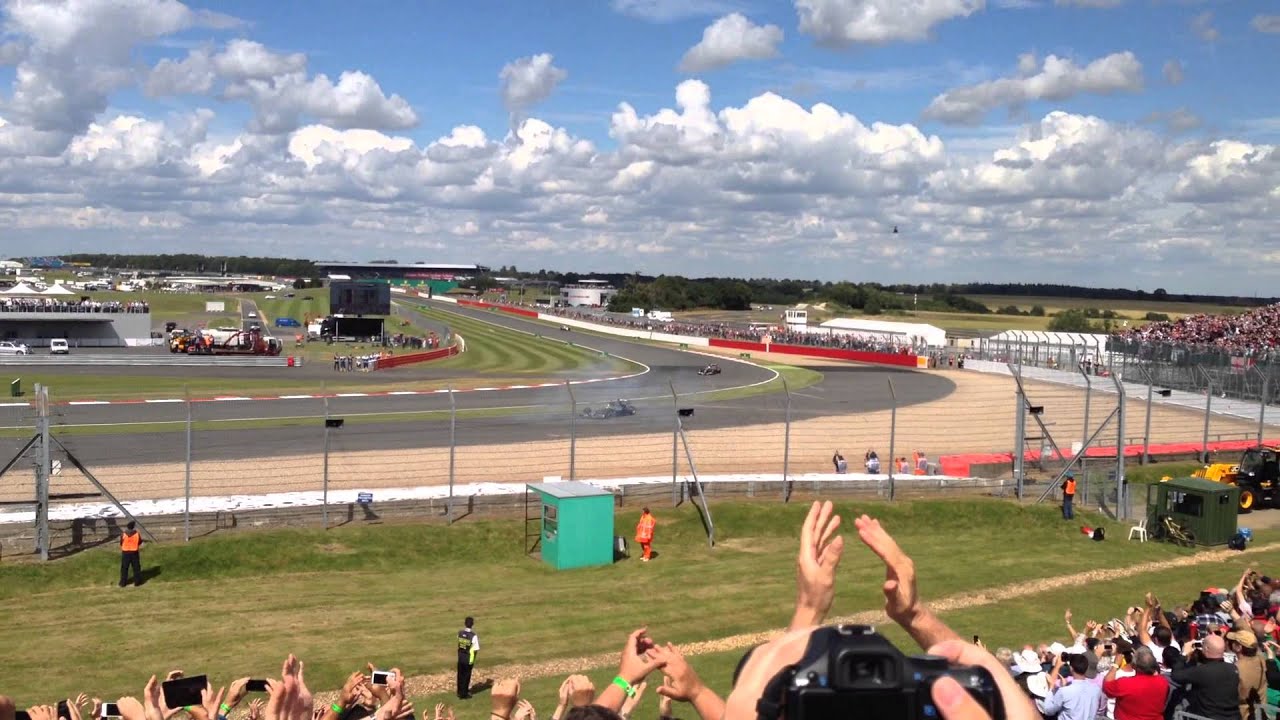 Lewis Hamilton win & burnout at British Grand Prix - YouTube