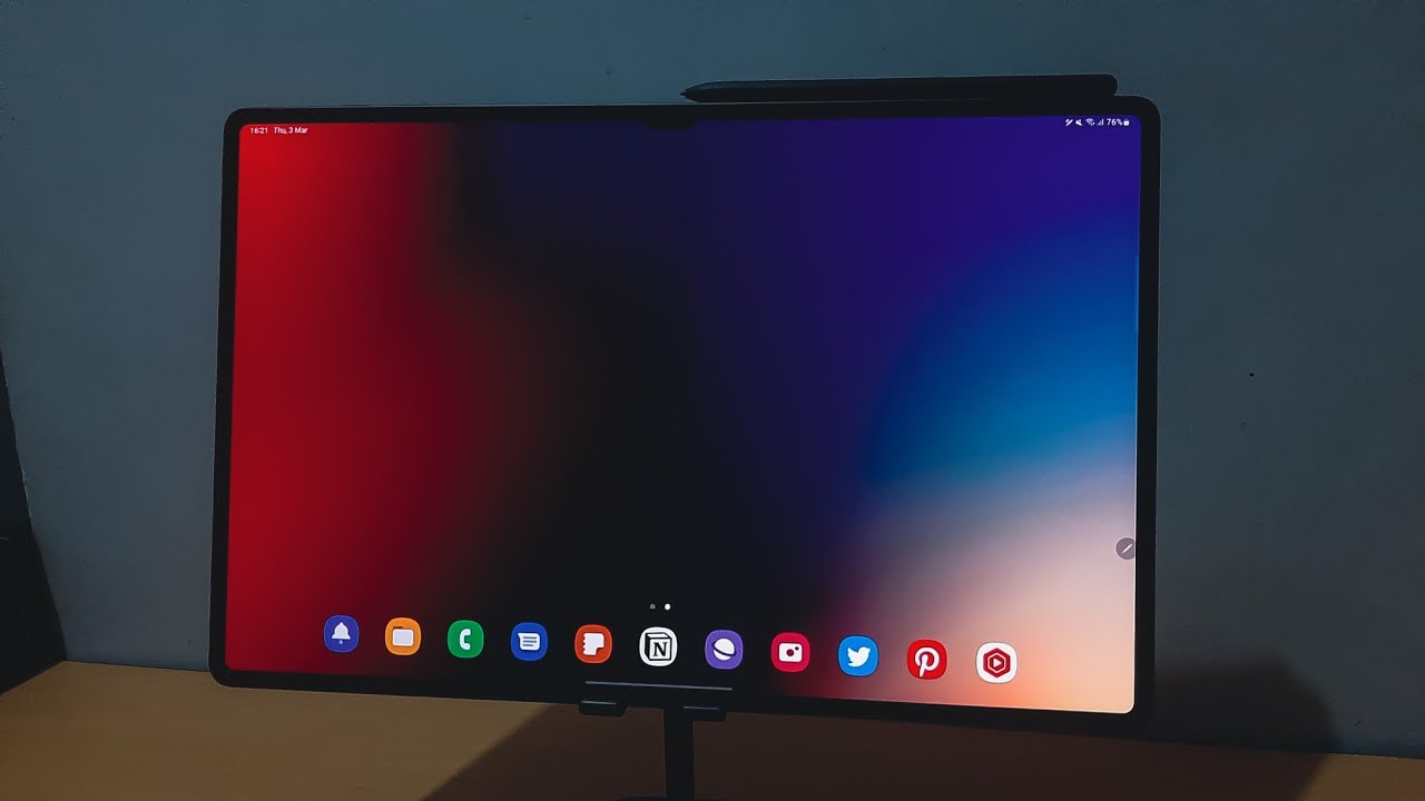 Great and Futuristic Tablet! | Galaxy Tab S8 Ultra - YouTube