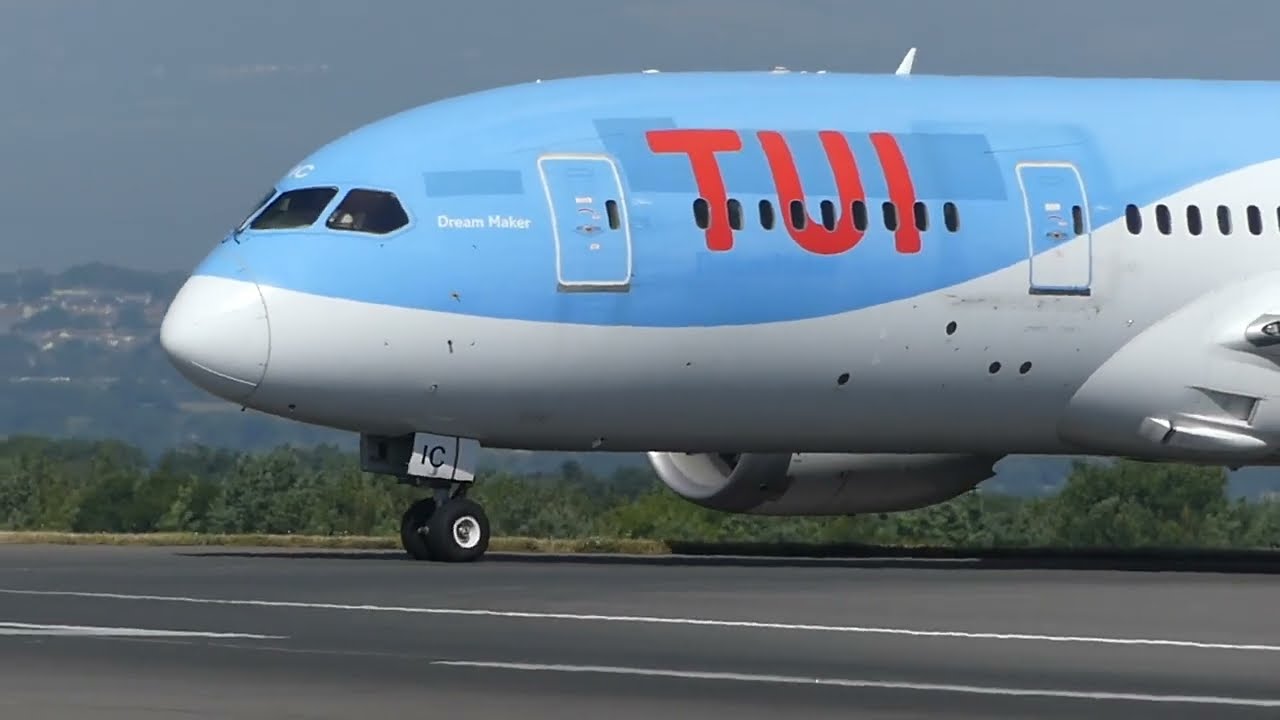 TUI Airways, Boeing 787-8 Dreamliner Bristol to Maryland - YouTube