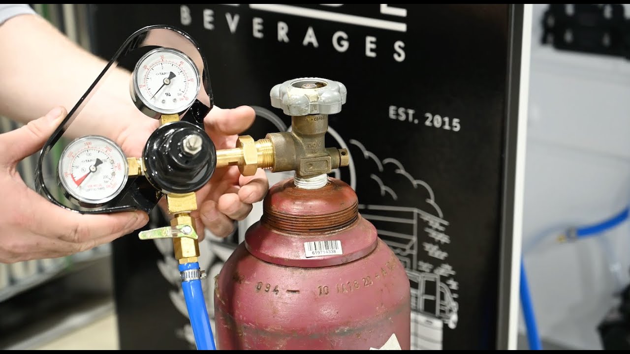 How to Change Nitrogen and CO2 Tanks - YouTube