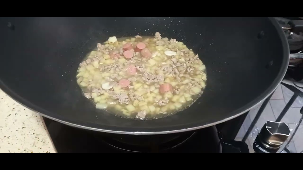 Simpleng ulam mabilis lutuin potatoe,mince pork sausage. - YouTube