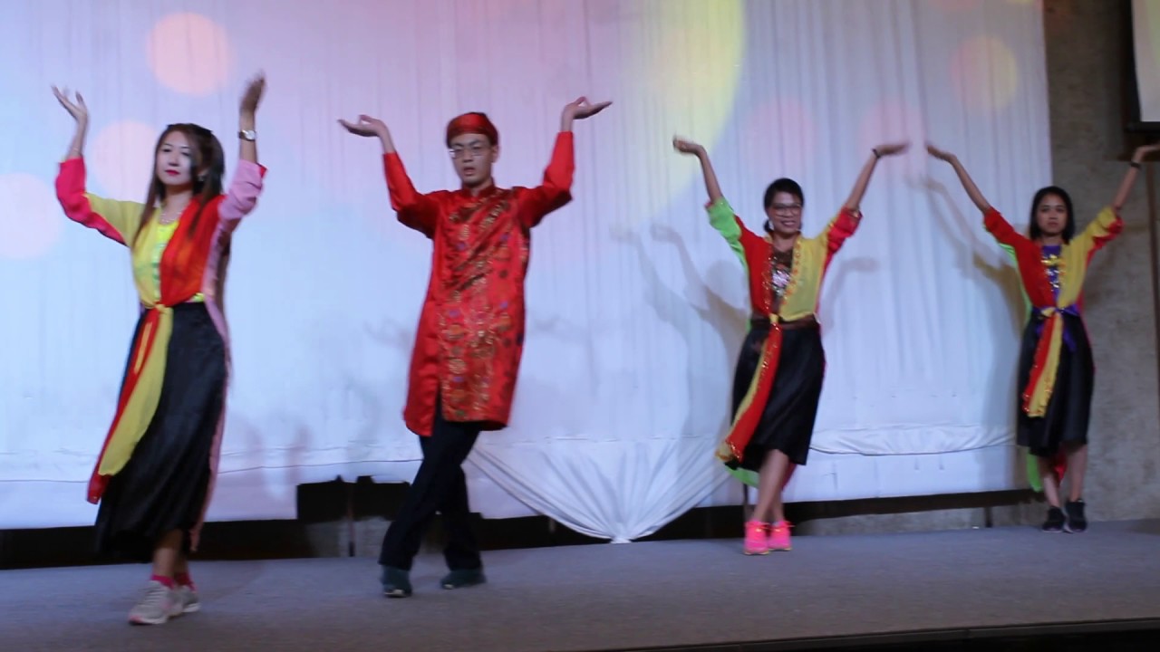 Performance of HAGL Myanmar Year End Party 2016 - YouTube