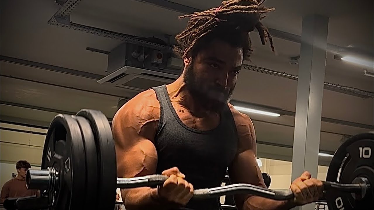 Train Everyday. Day 223 - 100KG BENCH PRESS 15 REPS - YouTube