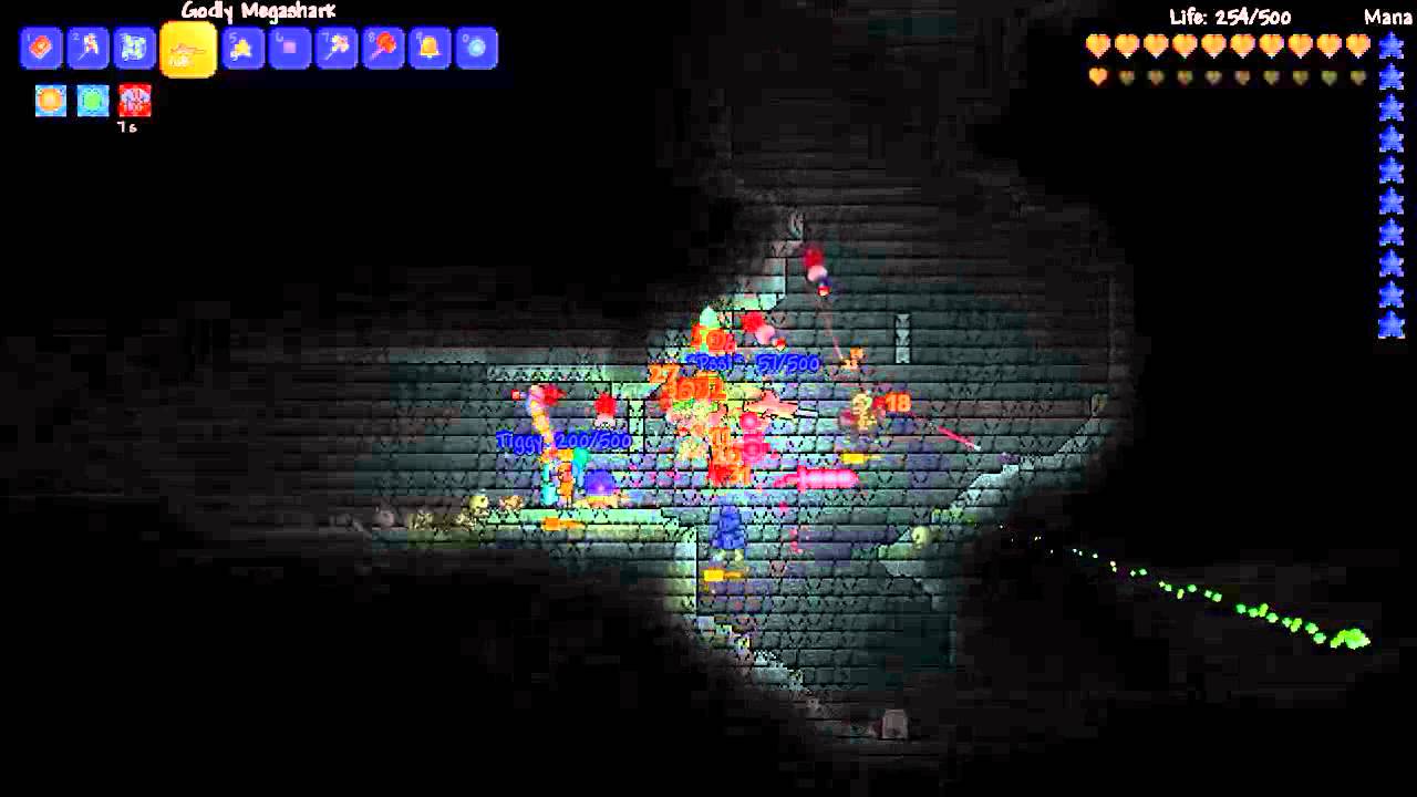 Terraria - [Chaotic Dungeon Battles] - YouTube