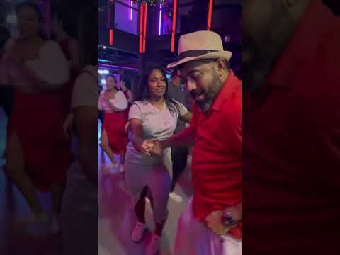 Salsa Thursdays #salsadance #salsa #ytshorts  #salsaromantica #salsadancing  #dance #dancing #free