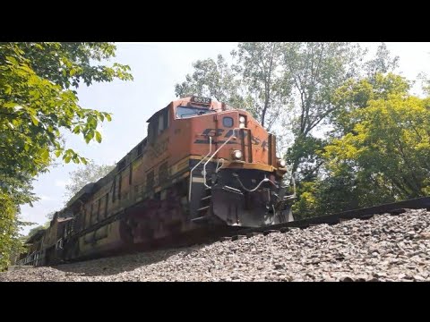 BNSF 6932 West up Como Hill, Saint Paul, MN June 9, 2023 - YouTube