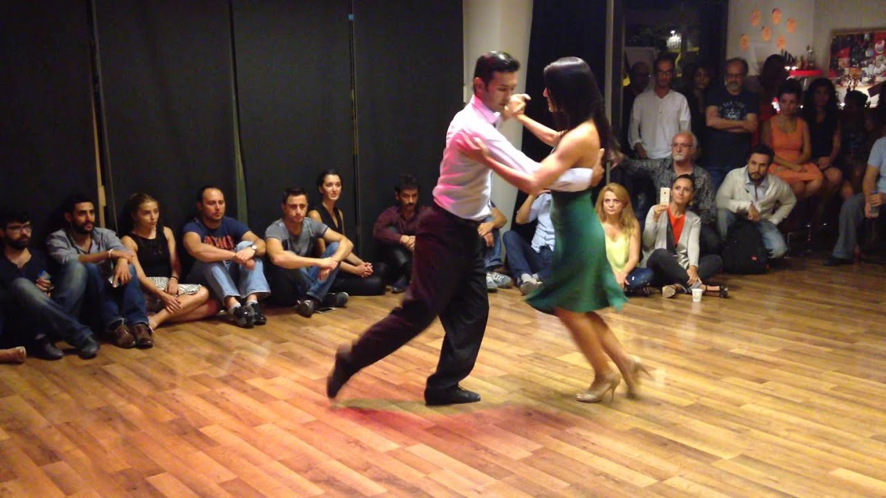 Pelin & Miguel Calvo - Tango improvisation: "El Puntazo" (Juan D ...