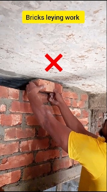 Technique for laying bricks on the top line of the wall # ...