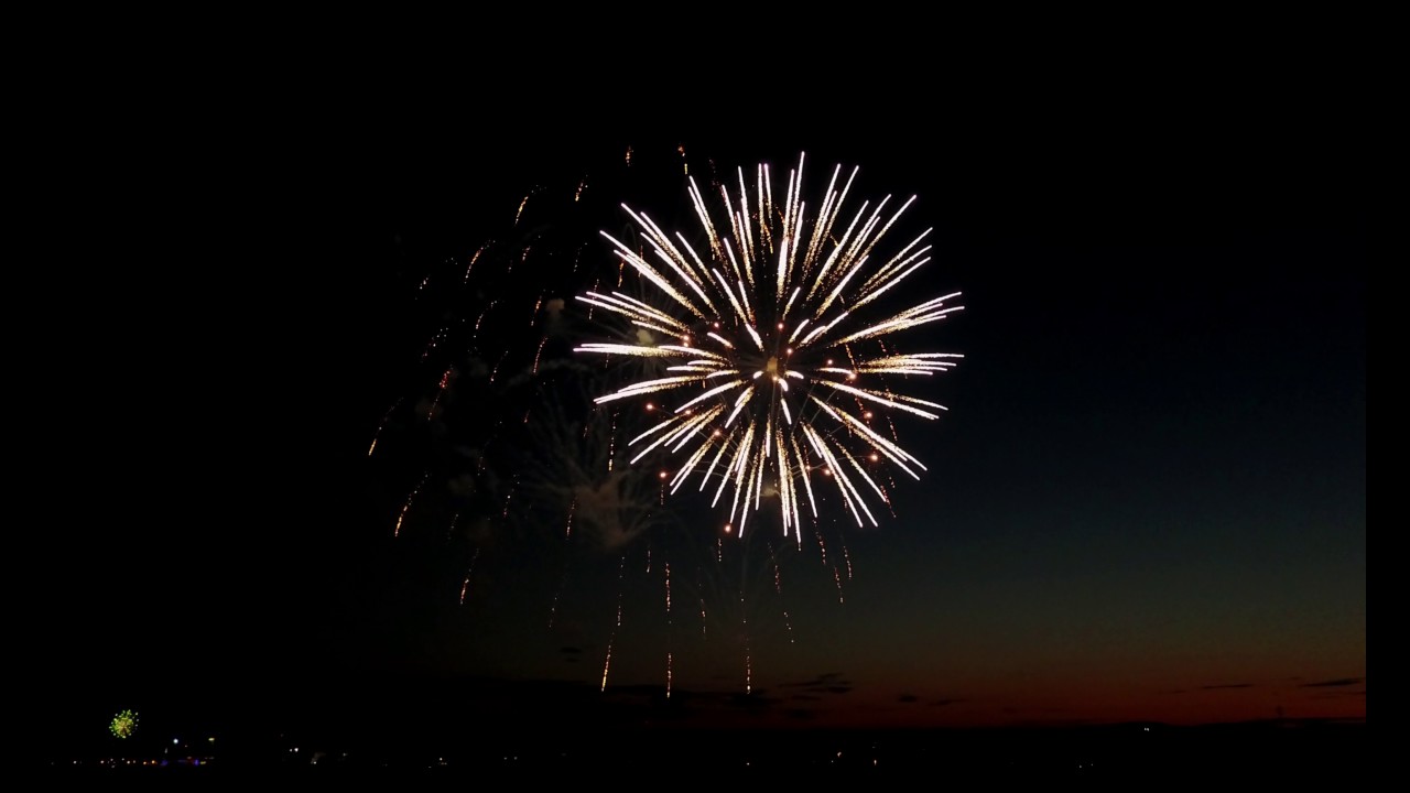 Lowell Fireworks 2017 - YouTube
