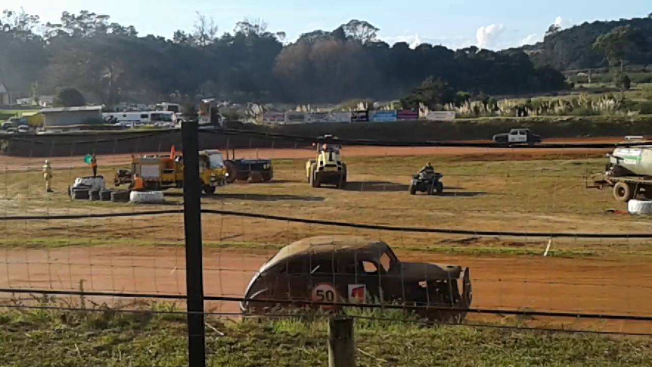 Taipa speedway - YouTube