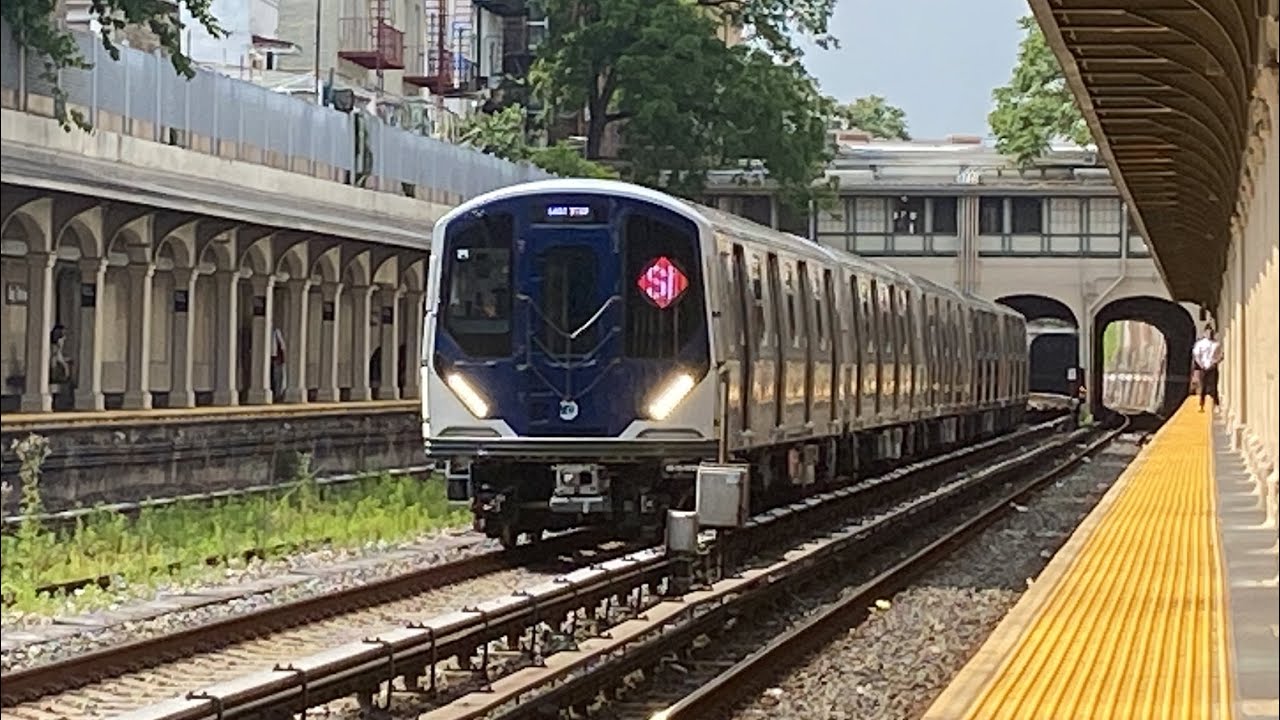 R211S testing along Seabeach (the N line) - YouTube
