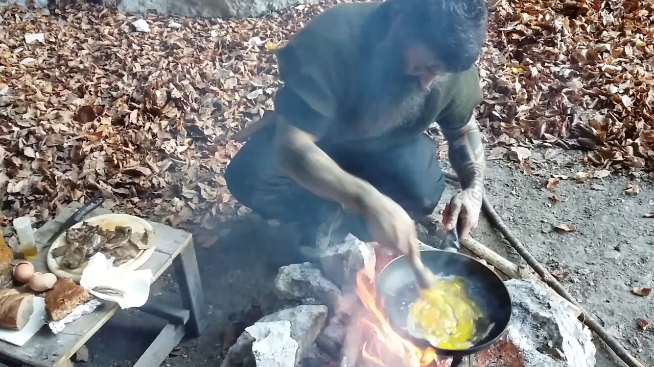 Cucina Grottesca. Cooking in the cave. - YouTube